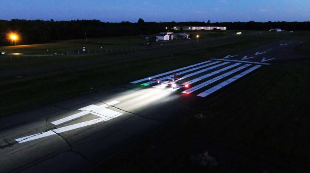 Parmetheus G3 Par 36 Landing & Taxi Light 0772102 Series - NAASCO
